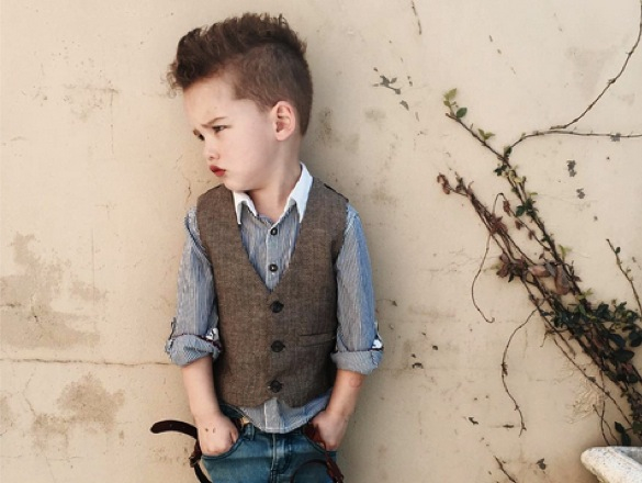 Hudson and Archer Sebastian steal the show at their uncle's wedding ...