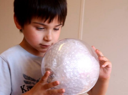 Meet Leka - A Robot Toy With A Difference! - Mouths of Mums