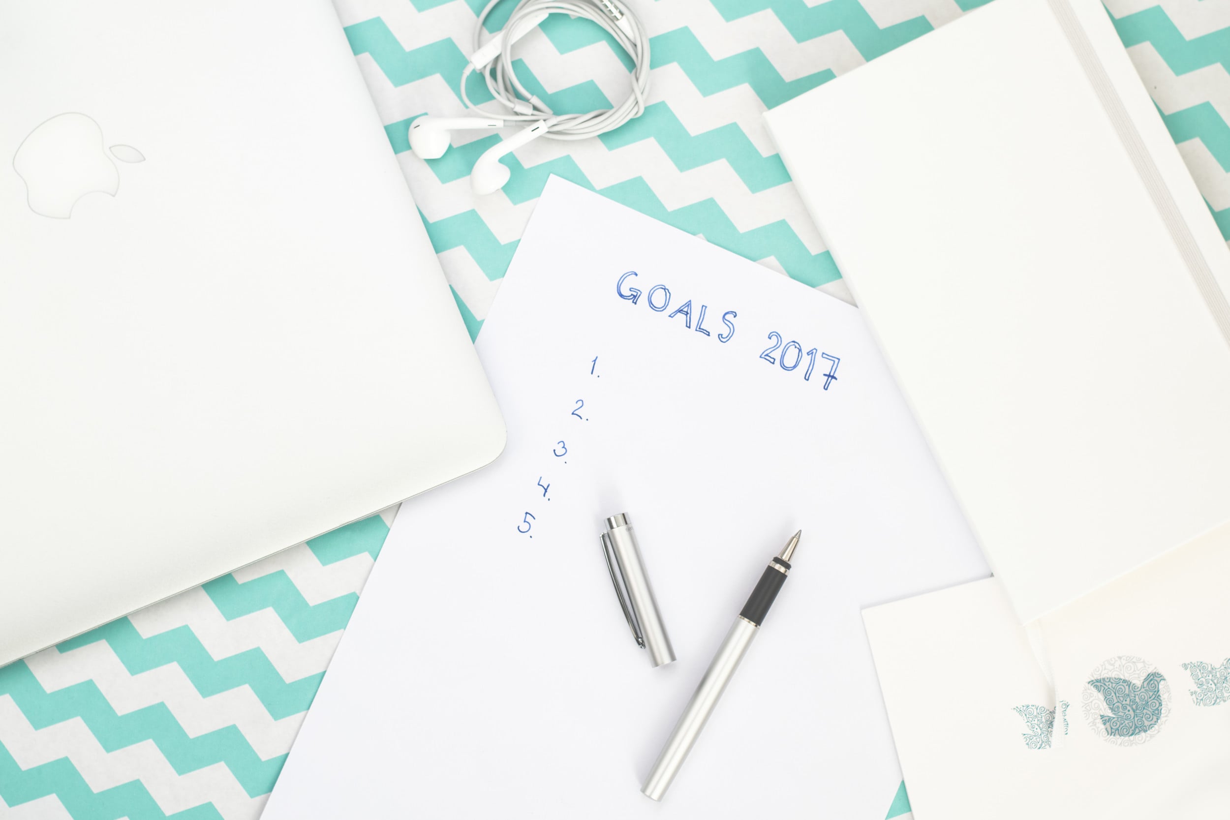 3 Ways To Beat Goal Setting Procrastination! - Mouths of Mums