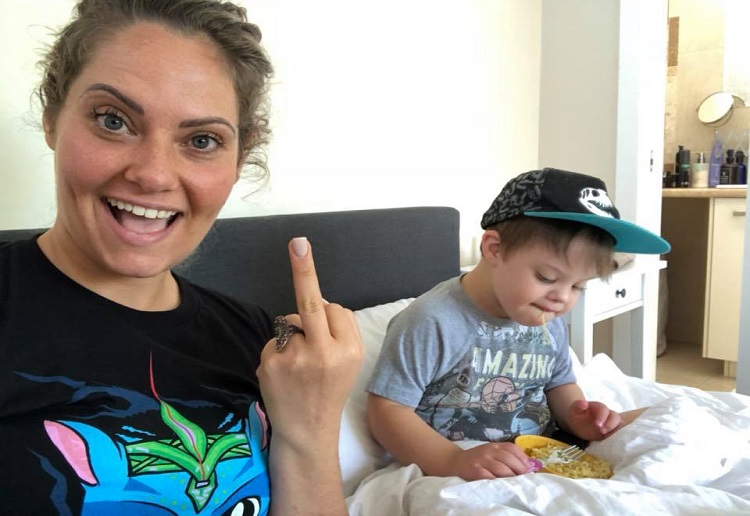 kat and parker - Mouths of Mums