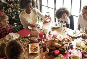 Tips On How To Ace The Christmas Lunch This Year - Mouths of Mums