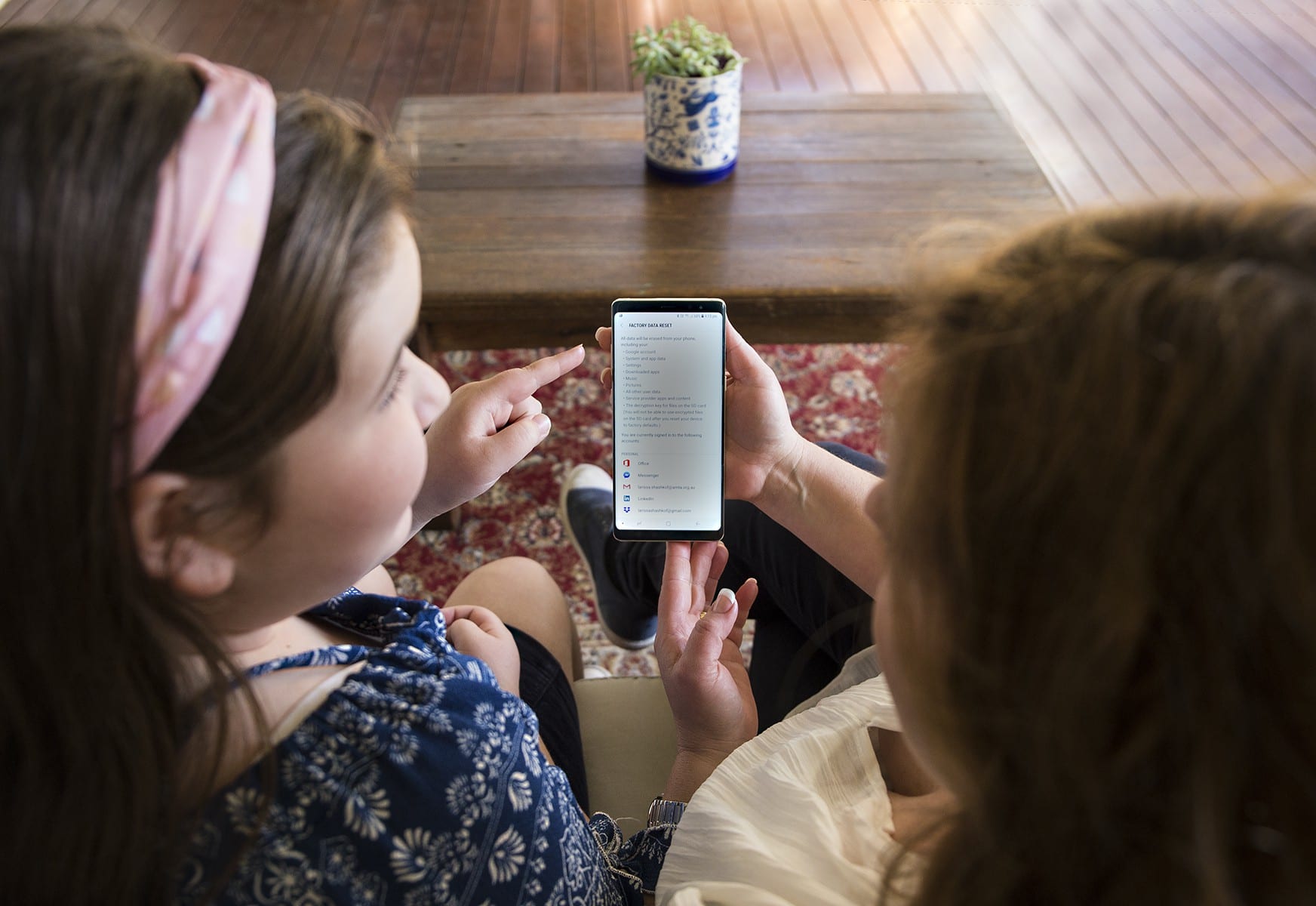 Five Top Tips To Keep Kids Safe When Using Their Smartphone Or Internet ...
