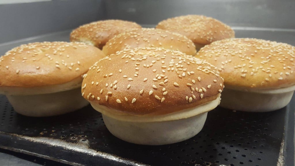 Introducing the Ultimate Pie! A Cross Between a Cheeseburger and a Meat ...