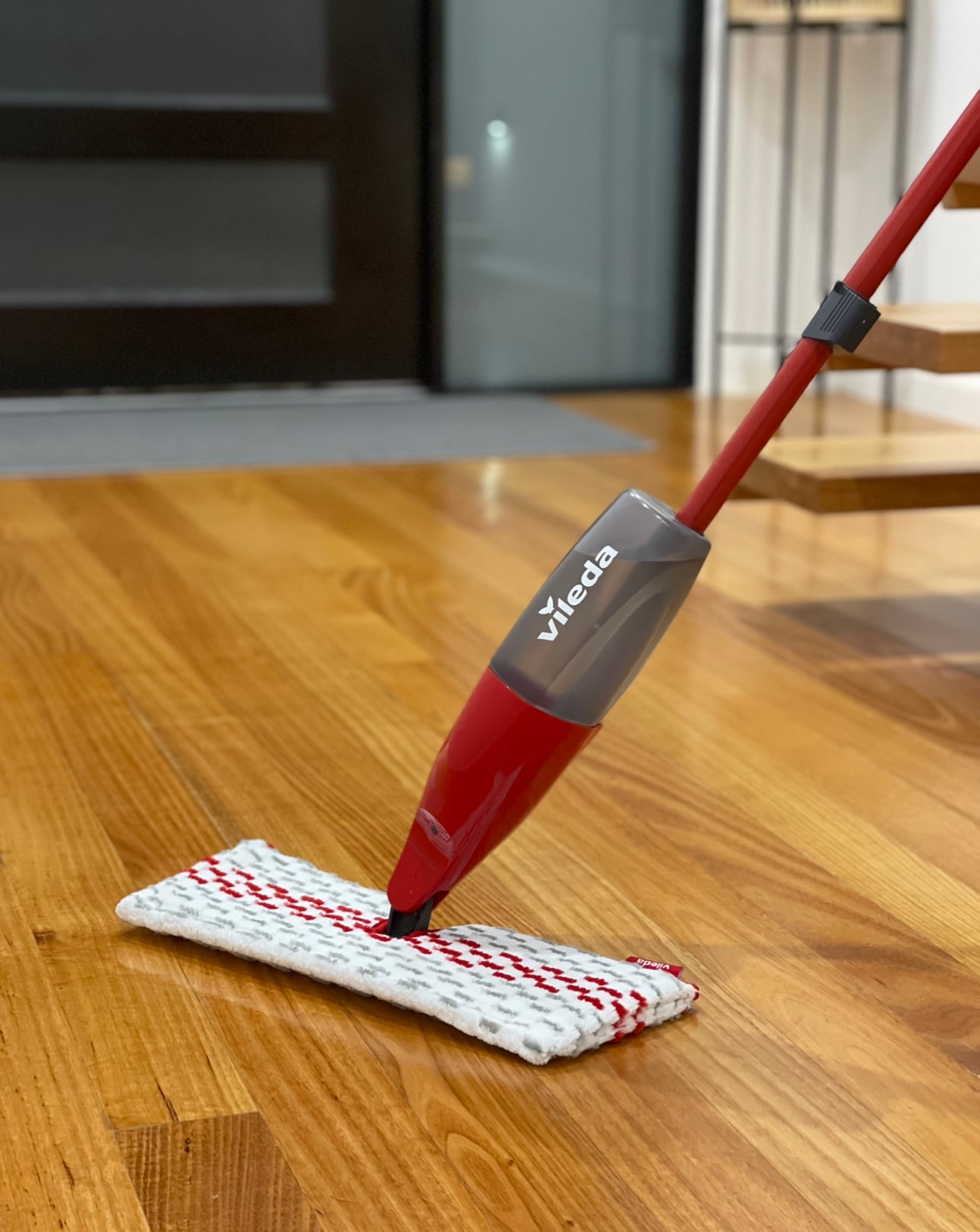 Vileda ProMist Max Flip Spray Mop Product Review