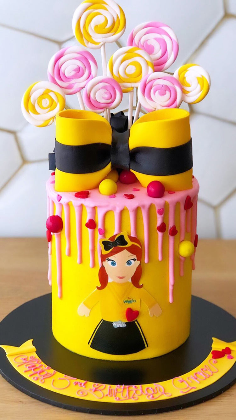 cupcake-espresso-emma-wiggles-cake - Mouths of Mums