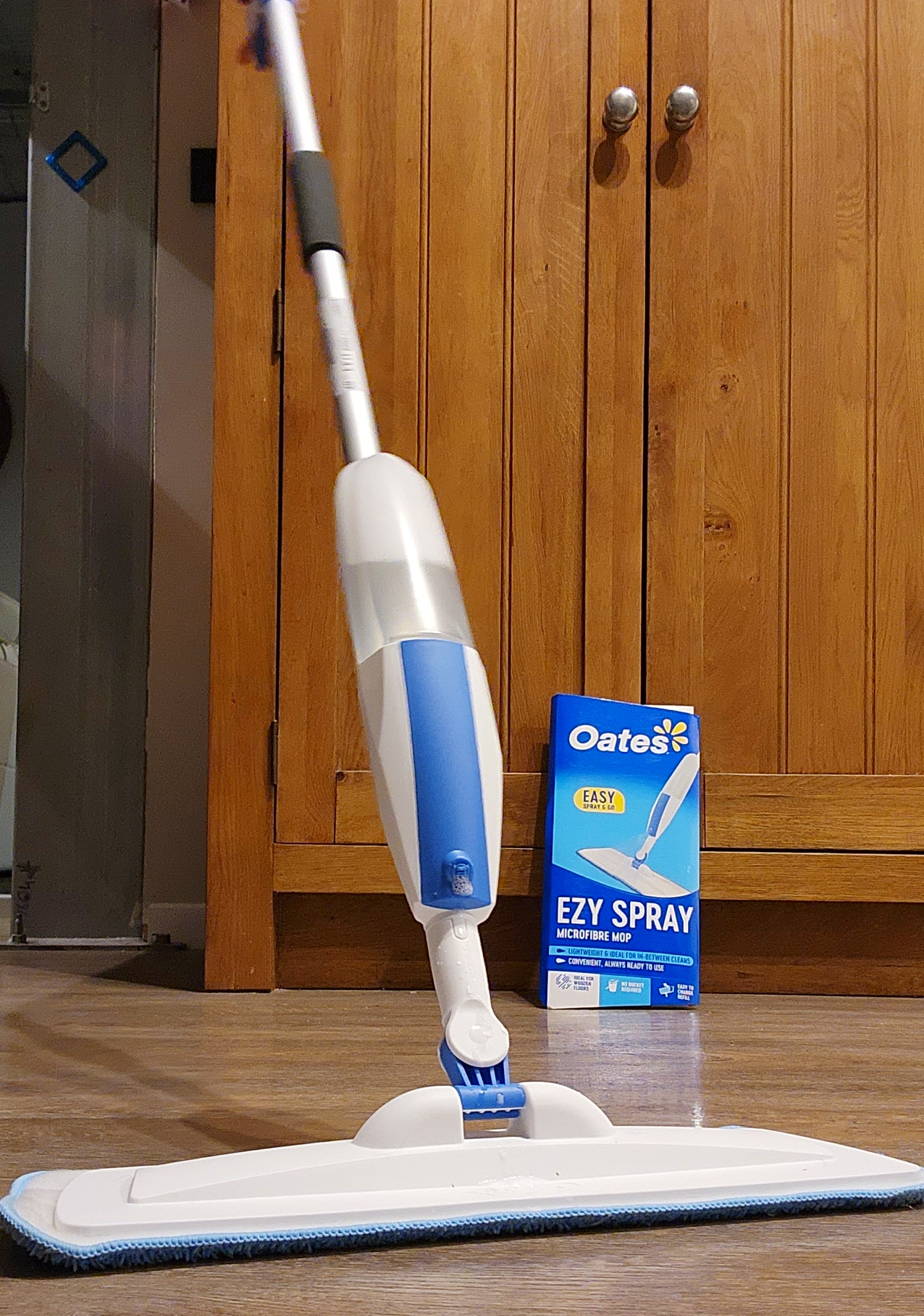 Oates Ezy Spray Mop Product Review