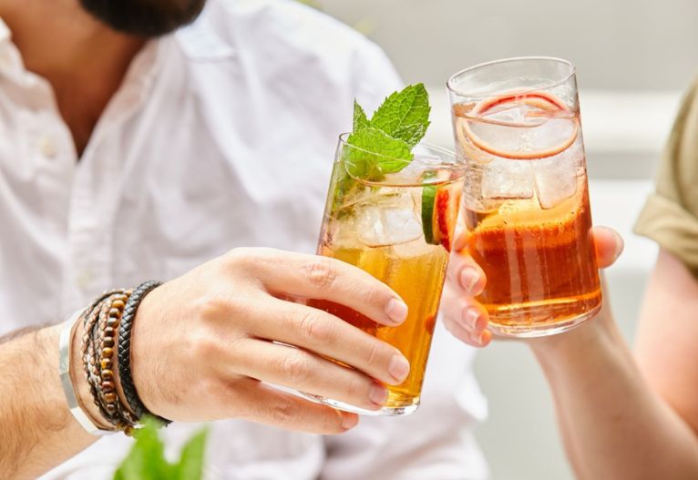 Why An Aperitif Is This Summer's Entertaining Must-Have - Mouths of Mums